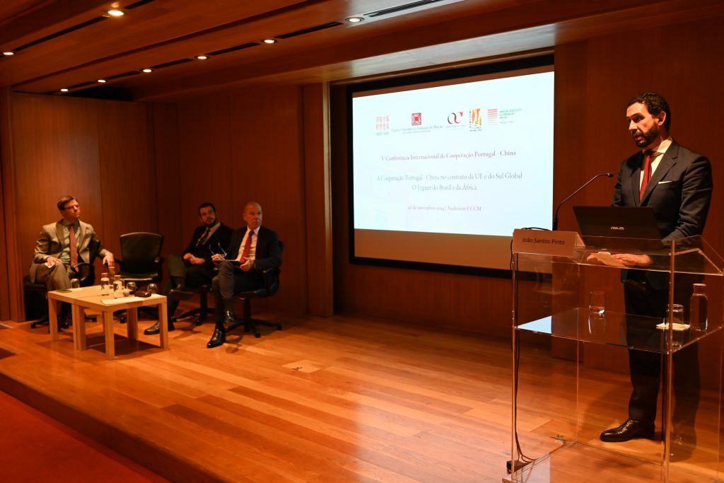V CONFERÊNCIA INTERNACIONAL de COOPERAÇÃO PORTUGAL-CHINA, sob o signo ...